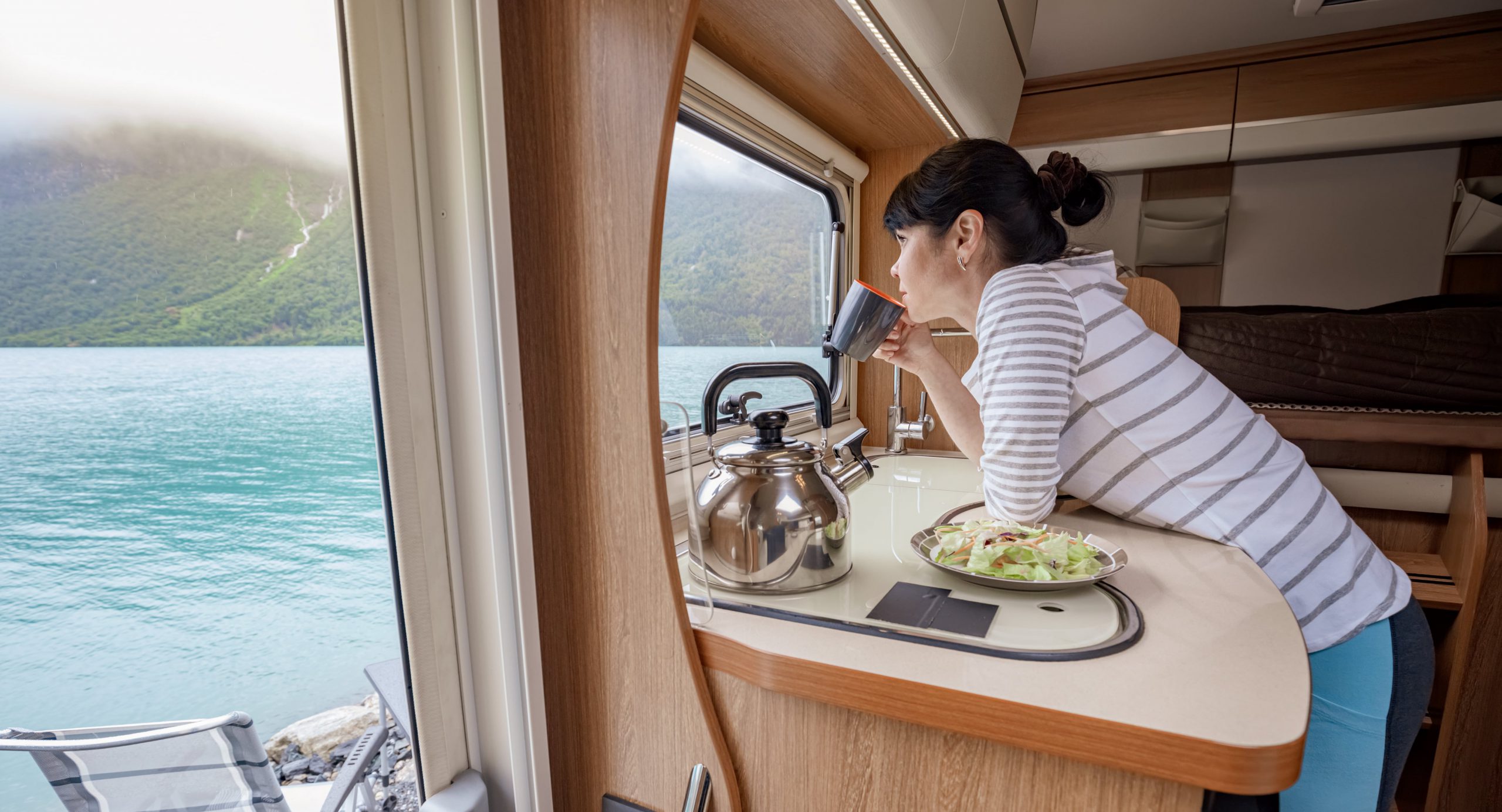 Borrowing a motorhome: pros, cons and things to consider - Dayinsure