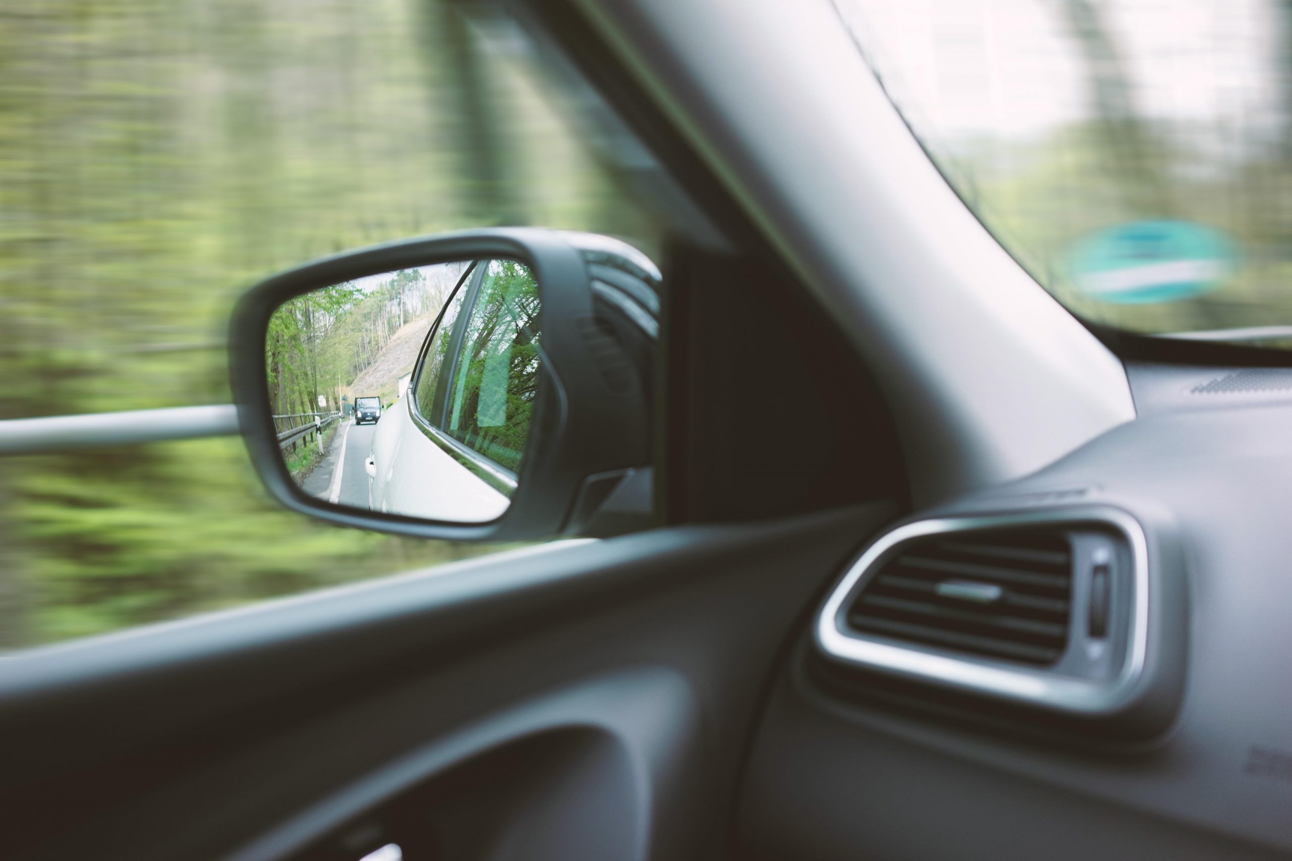 What are car blind spots? - Dayinsure
